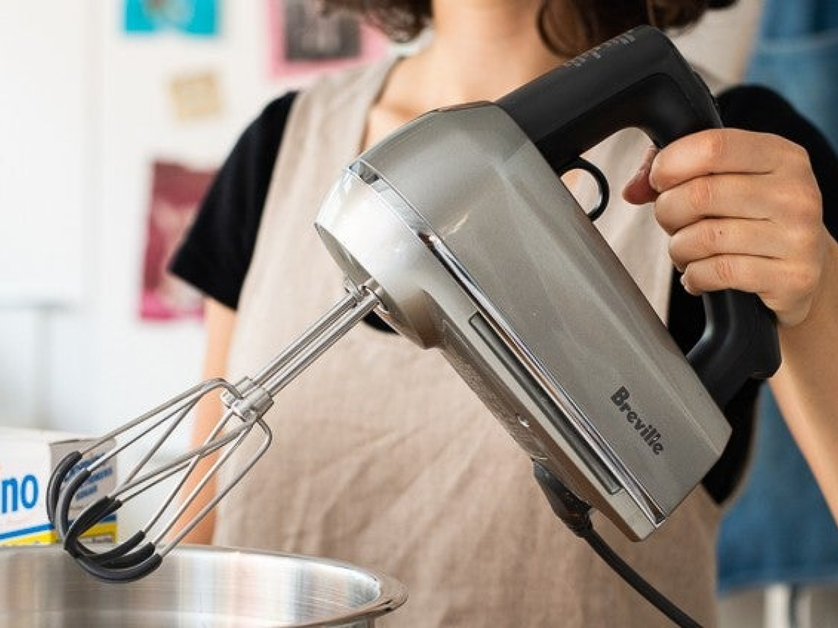 Best Rated Hand Mixers 2026: Top Picks For Easy Baking